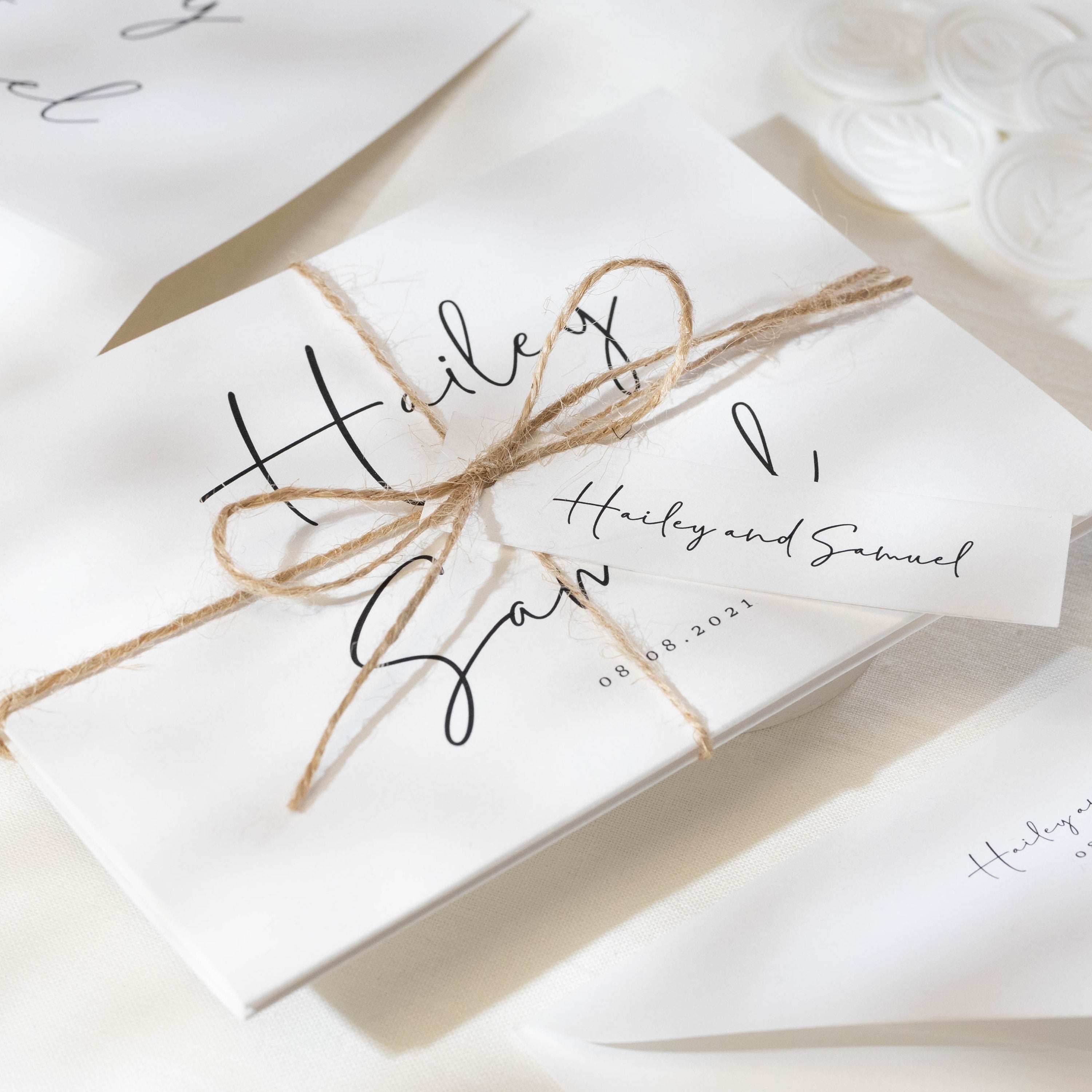 Simple Wedding Invitation Set with Kraft Twine 'Hailey'